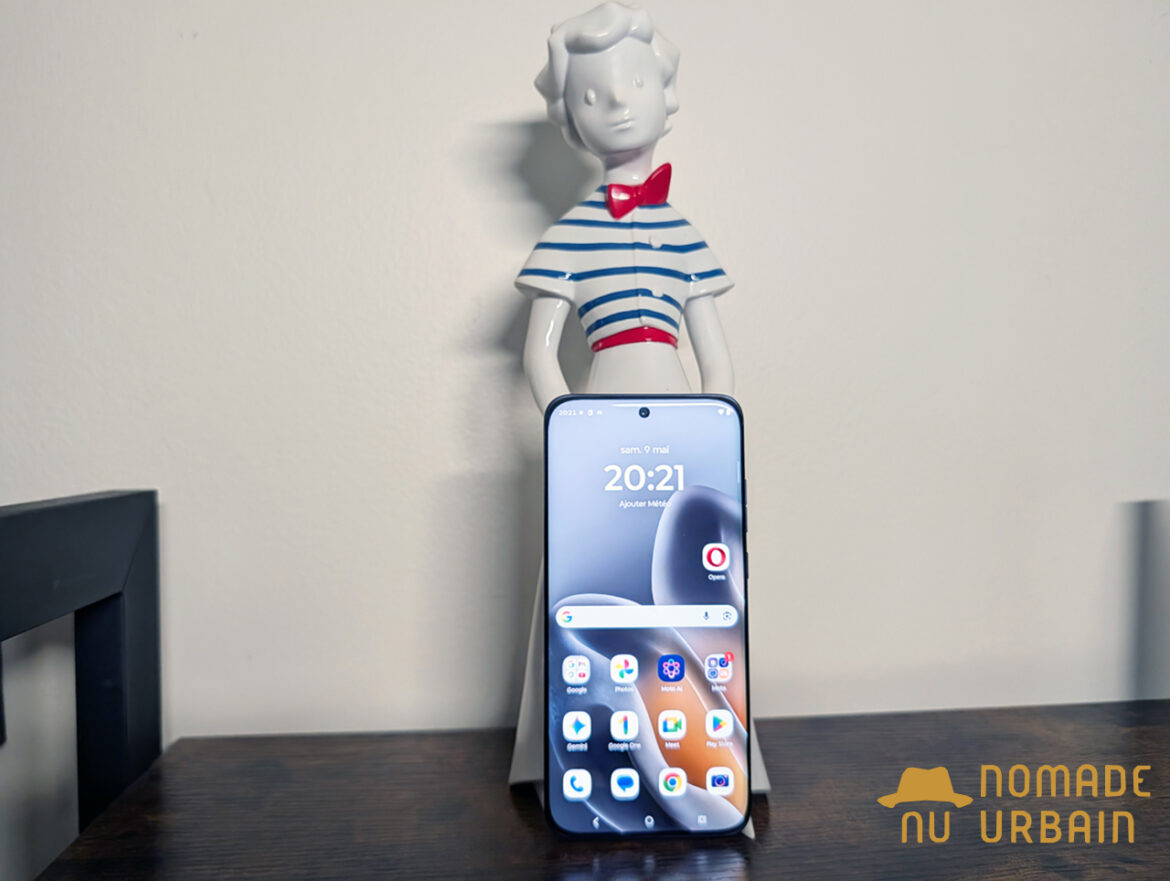 Test Motorola Edge 70 Fusion : un smartphone fin qui refuse la ...